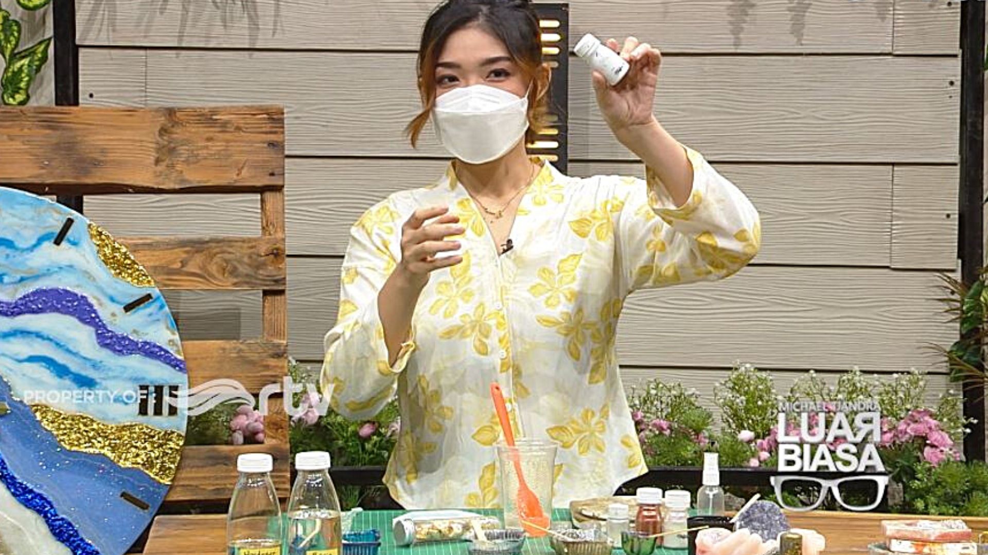 Ellysia Belinda, Jatuh Cinta dengan Keindahan Kreasi Resin - newsrtv
